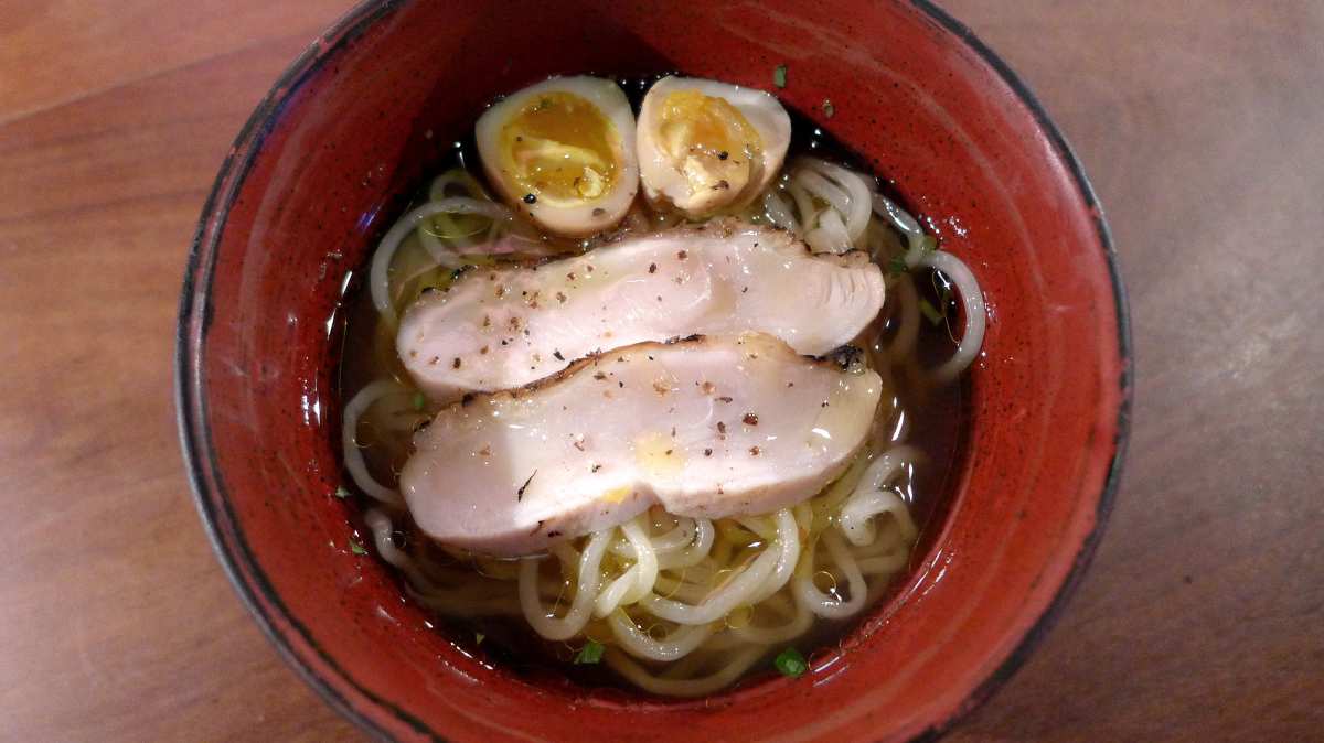 Ramen de pollo: receta de un plato de fideos japonés