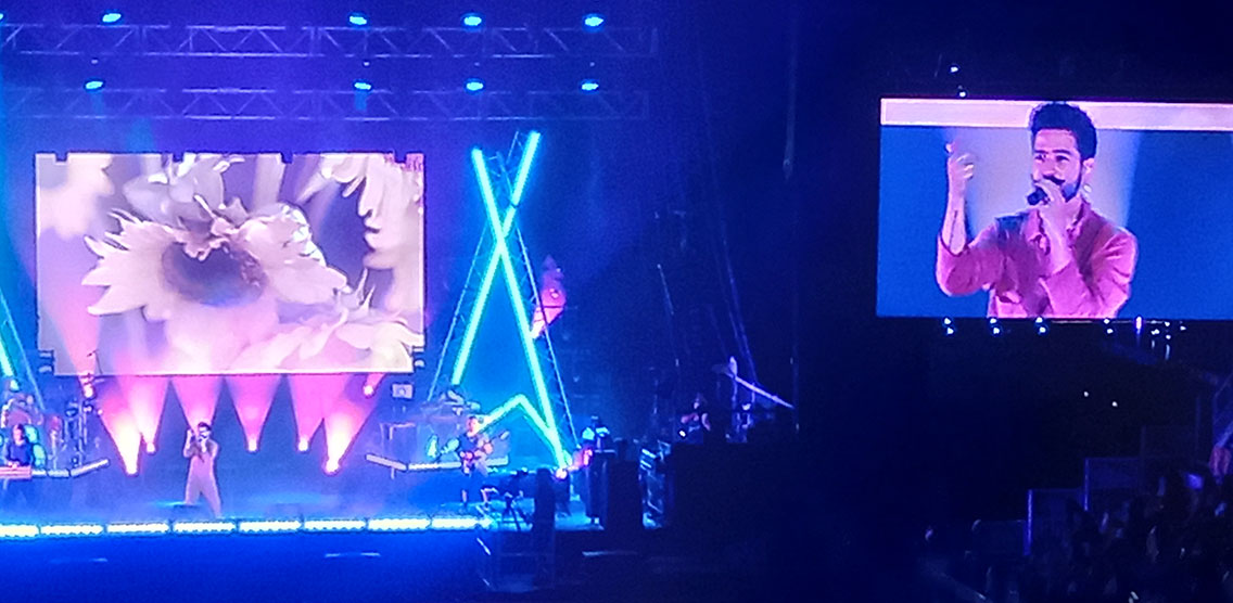 Camilo sigue arrasando con su gira por España con un espectacular show ...