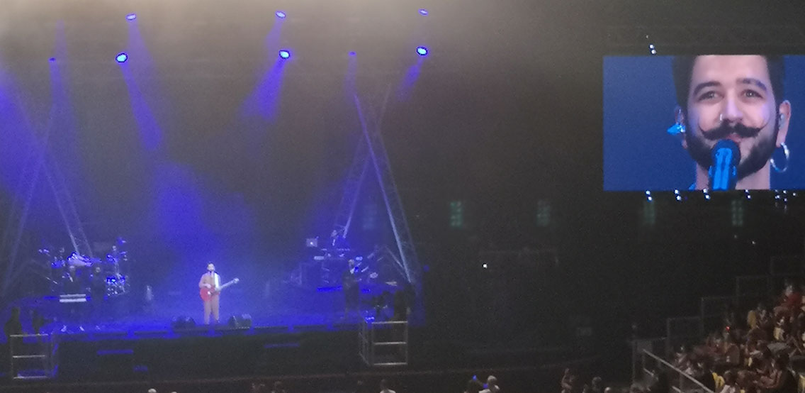 Camilo sigue arrasando con su gira por España con un espectacular show ...