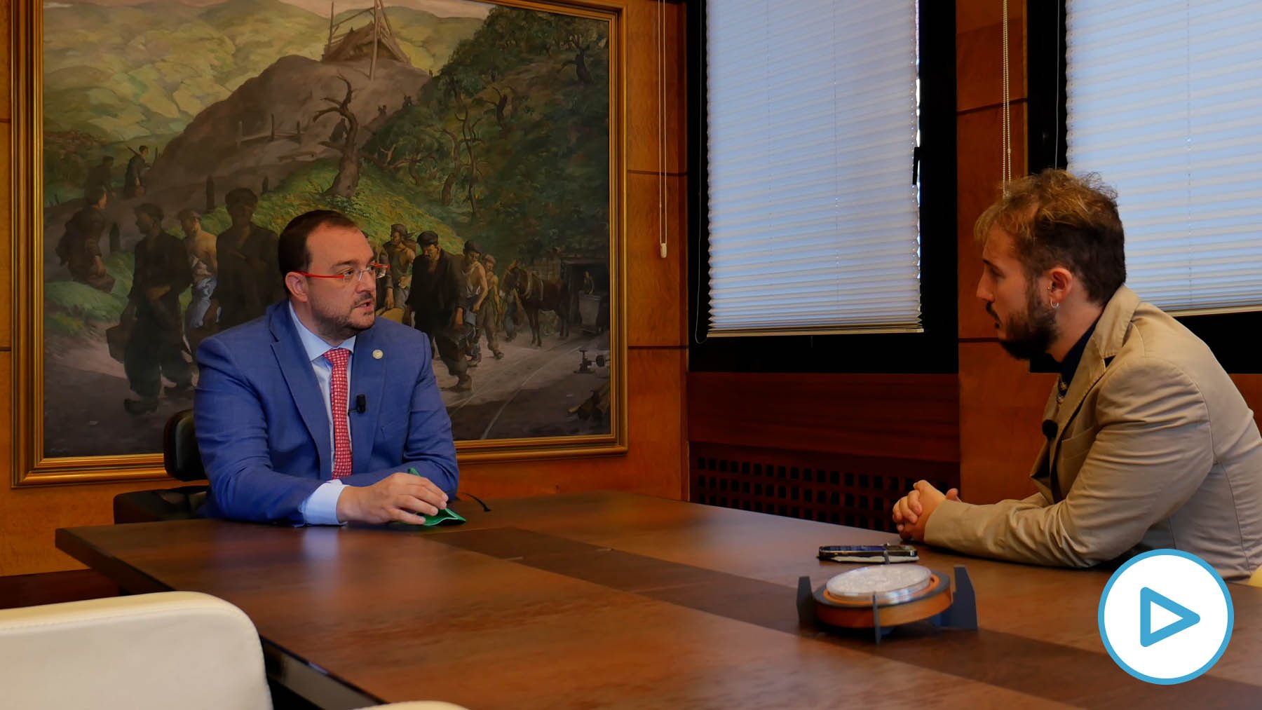Adrián Barbón hablar de su gestión en Asturias, del clima político en ...