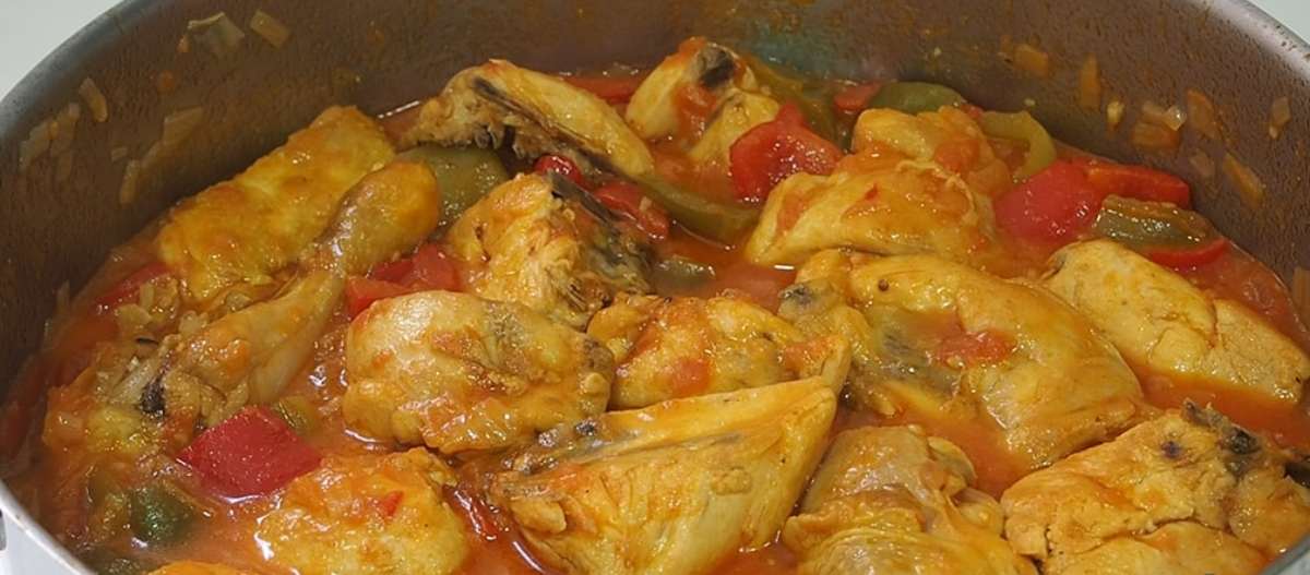 Pechuga de pollo con salsa agridulce de pimientos