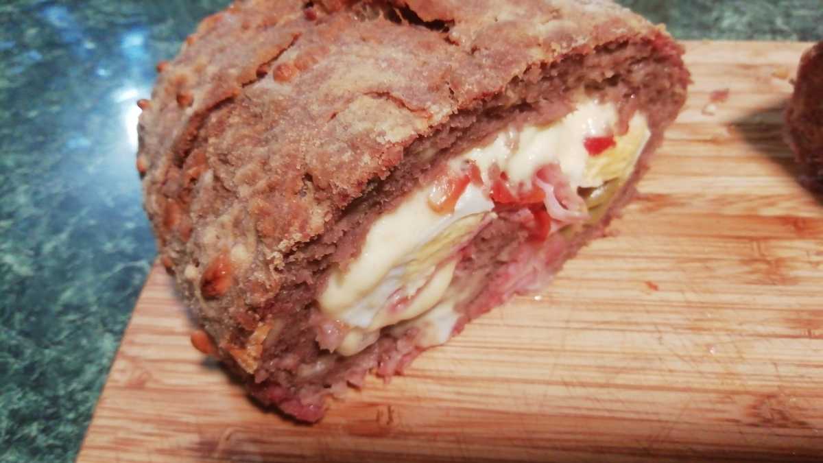 Arrollado de carne con champiñones