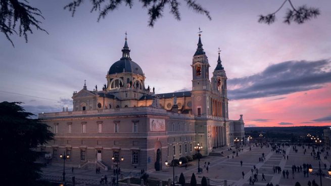 ¿Hay puente en Madrid por el Día de la Almudena?