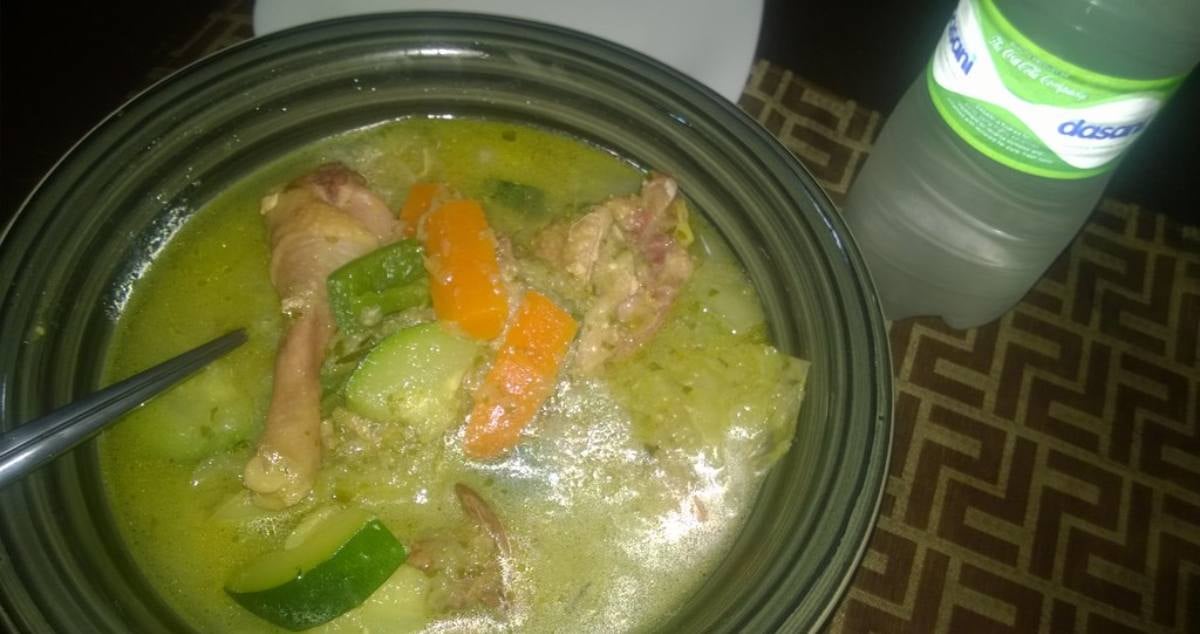 Supu ya kuku, receta africana
