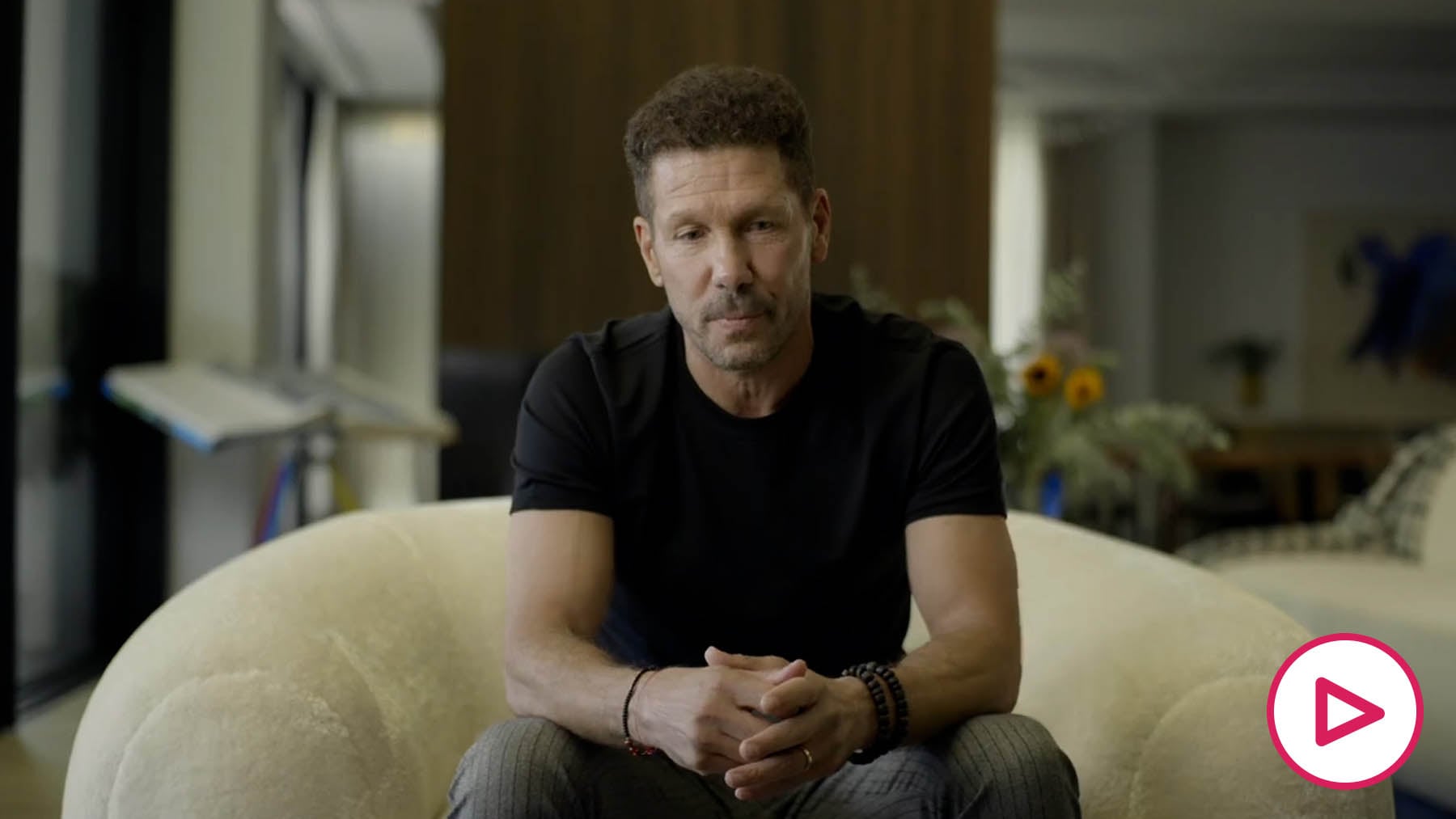 Sale a la luz un avance del documental de Simeone: "Es un animal ...