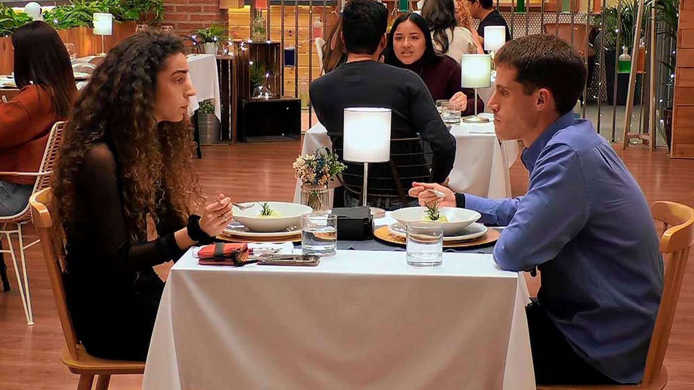 First Dates | Mar sorprende con esta pregunta a su cita: "¿Tú eres ...