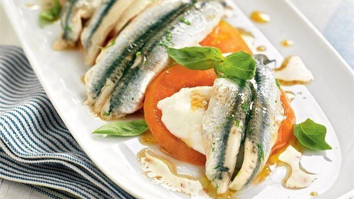 Ensalada de melón y boquerones en vinagre