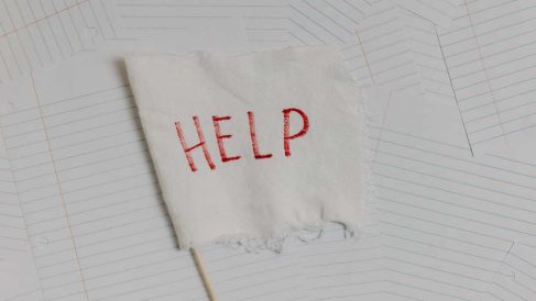 ¿Qué significan las siglas SOS y cuándo se utilizaron por primera vez?