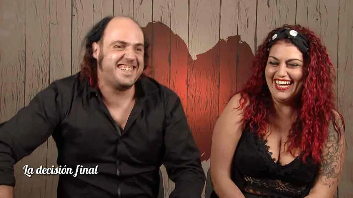 First Dates: Alazne asegura que “lo que más morbo me da es que me empotren”