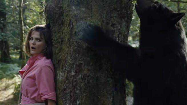 'Oso vicioso': la historia real detrás del estreno más bizarro del fin ...