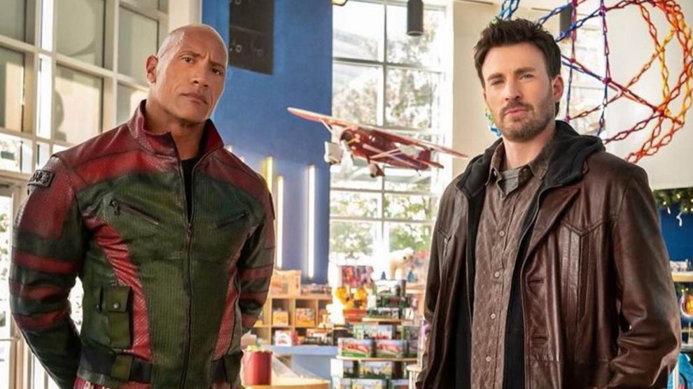 La nueva imagen de 'Red One' nos deja a Dwayne Johnson y J.K. Simmons ...
