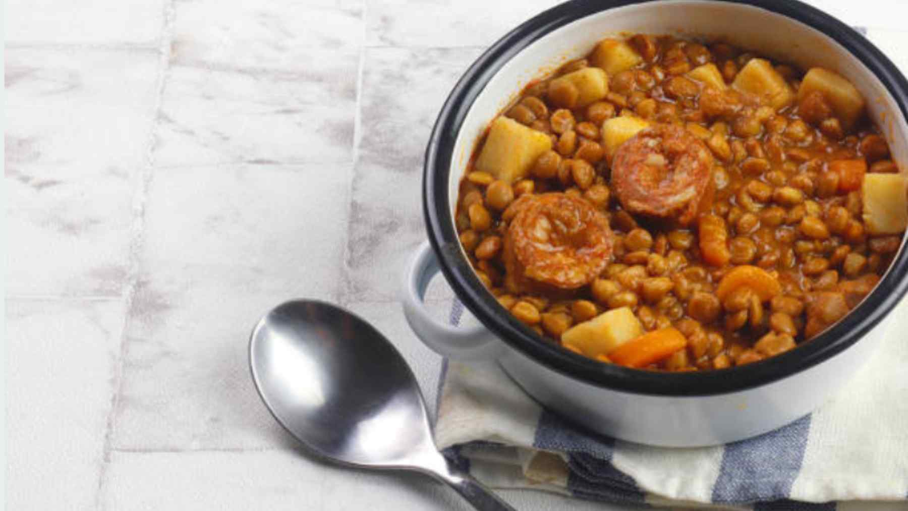 El secreto de Chicote para hacer las mejores lentejas que probarás