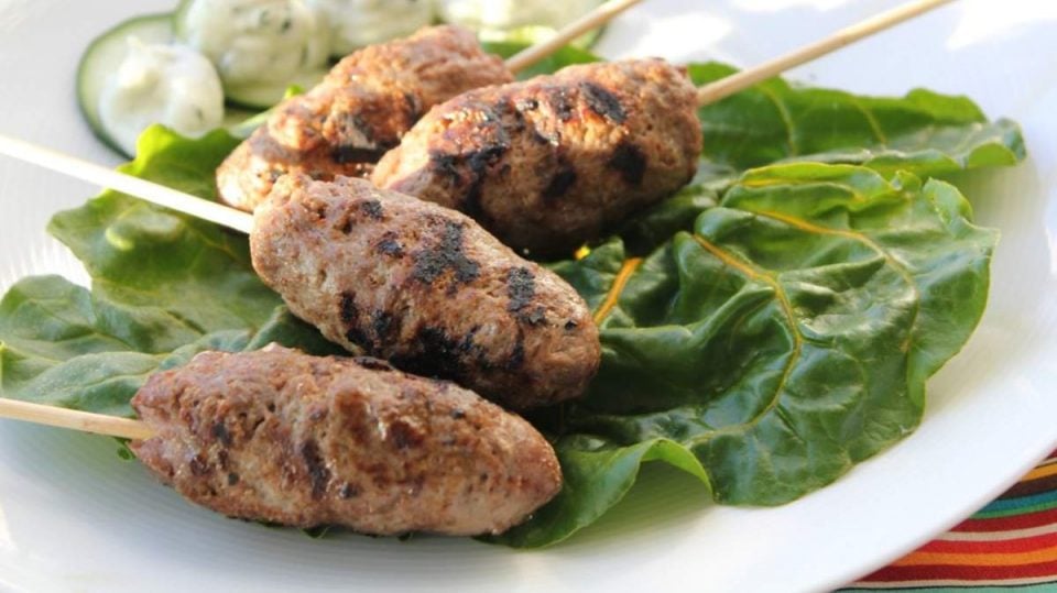Carne especiada turca de cordero, koftas