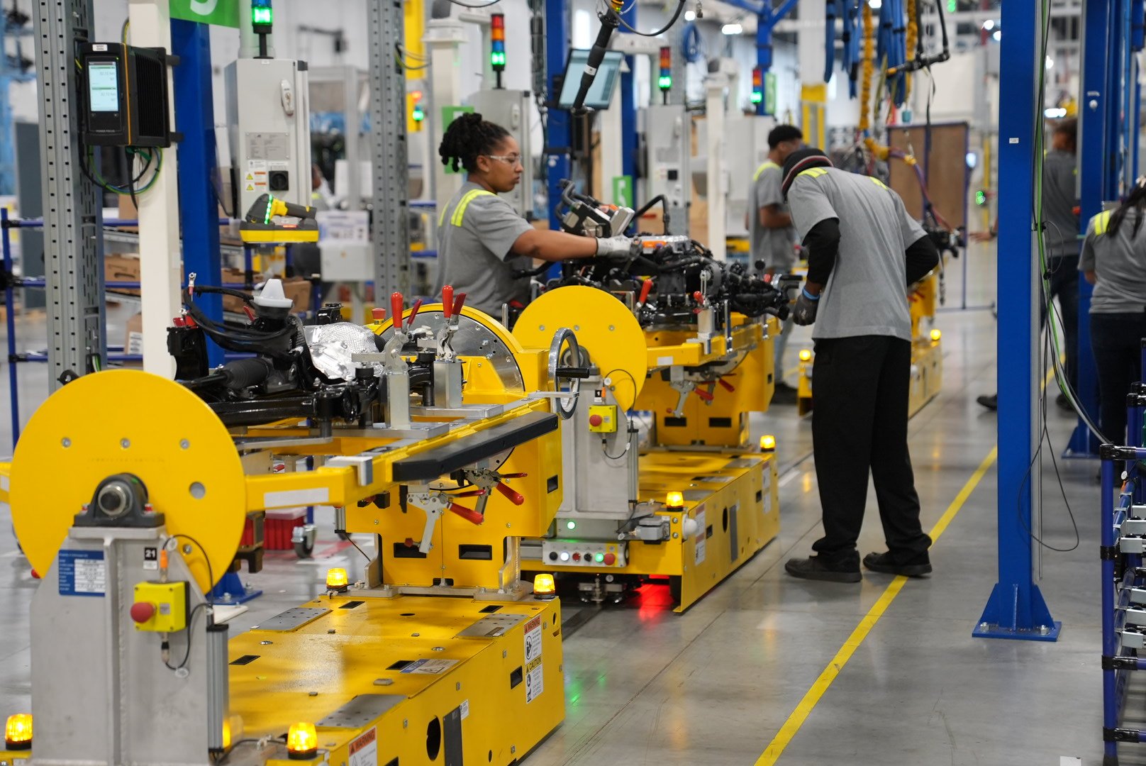 Sesé se consolida en EEUU con una capacidad de ensamblaje de 325.000 vehículos anuales en ...