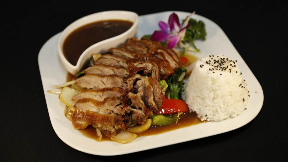 Pato con salsa de miel y limón