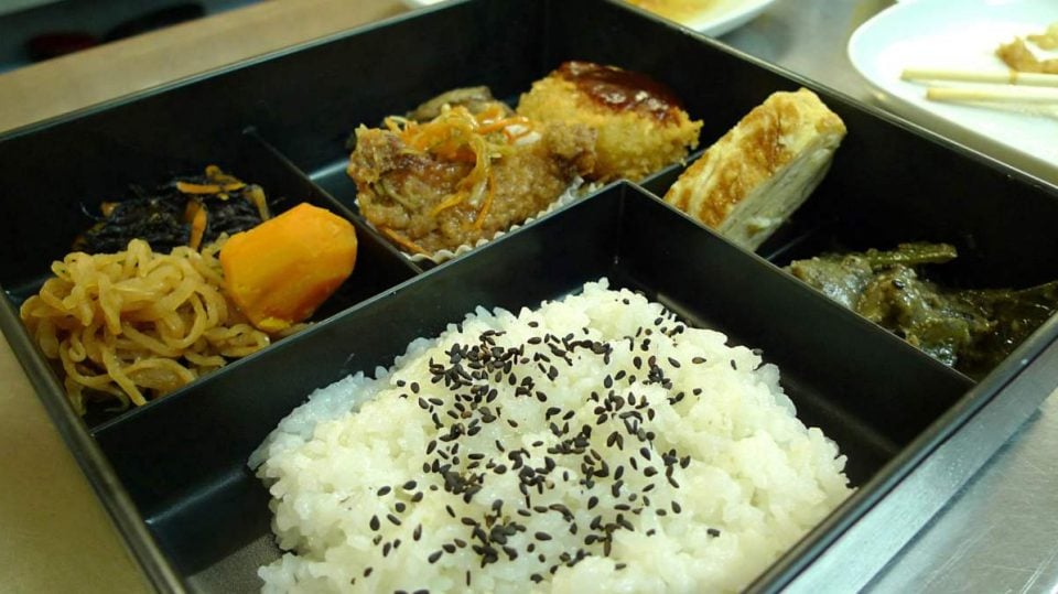 Receta exótica con sabor: arroz gohan con furikake