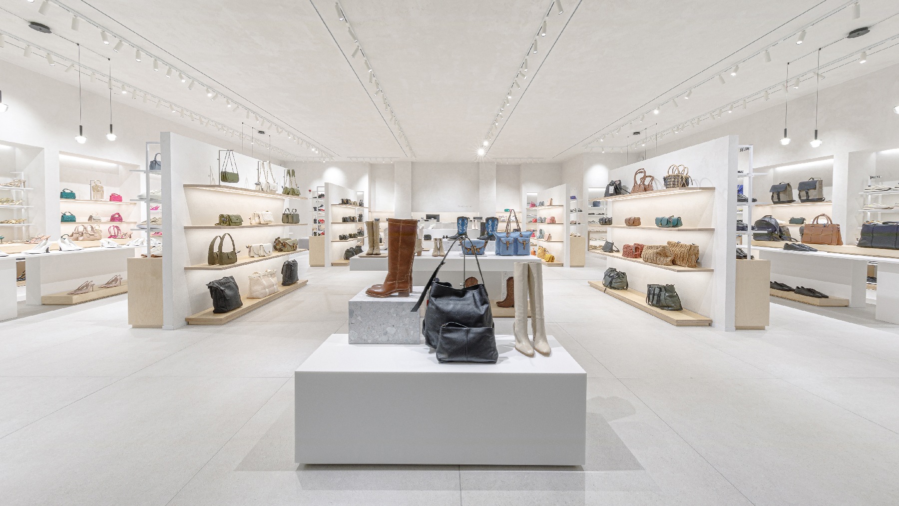 Esto es lo que hace Inditex con la ropa que le sobra: te sorprenderá
