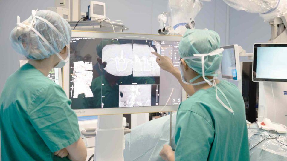 Juaneda incorpora el primer equipo Brainlab de neuronavegación