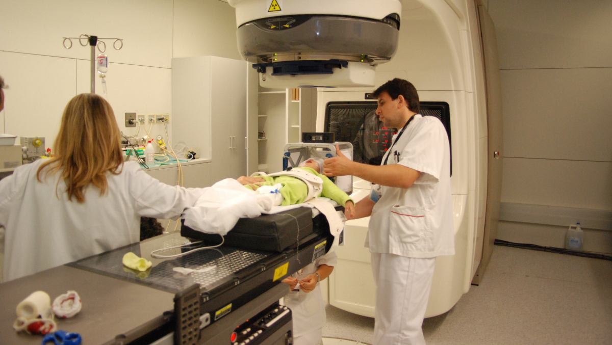 Radioterapia, ¿cómo protegerse de sus efectos?