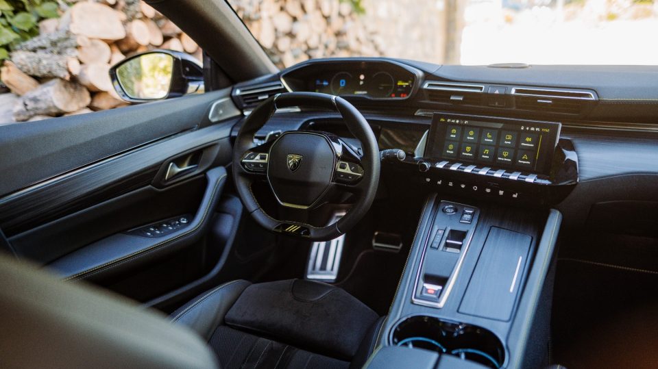 Llega el Peugeot 508, el único de su gama que no será 100% eléctrico