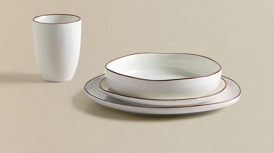 La vajilla que no puede faltar en tu casa es de Sklum: blanca, elegante ...