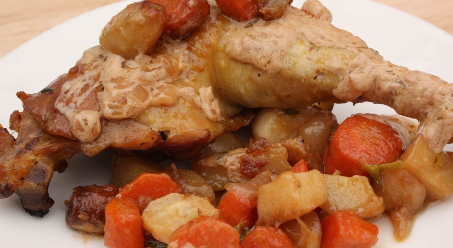 Pollo en salsa de la abuela receta tradicional casera con salsa deliciosa