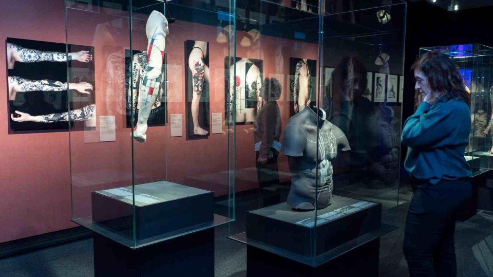 'Tattoo. Arte bajo la piel': la mayor exposición sobre la historia del ...
