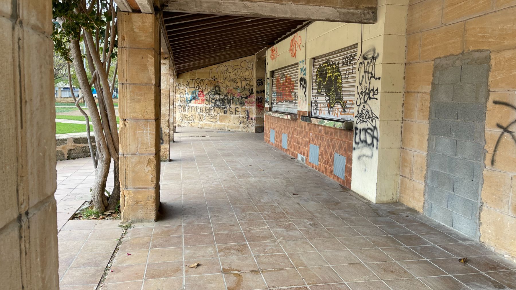 Los okupas toman el abandonado chiringuito del parque Krekovic del ...