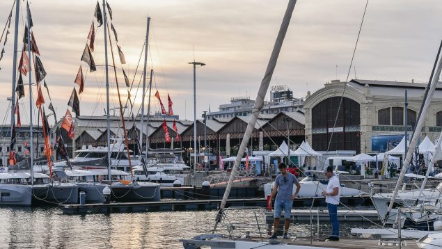 La náutica eléctrica y sostenible en España a debate en Valencia