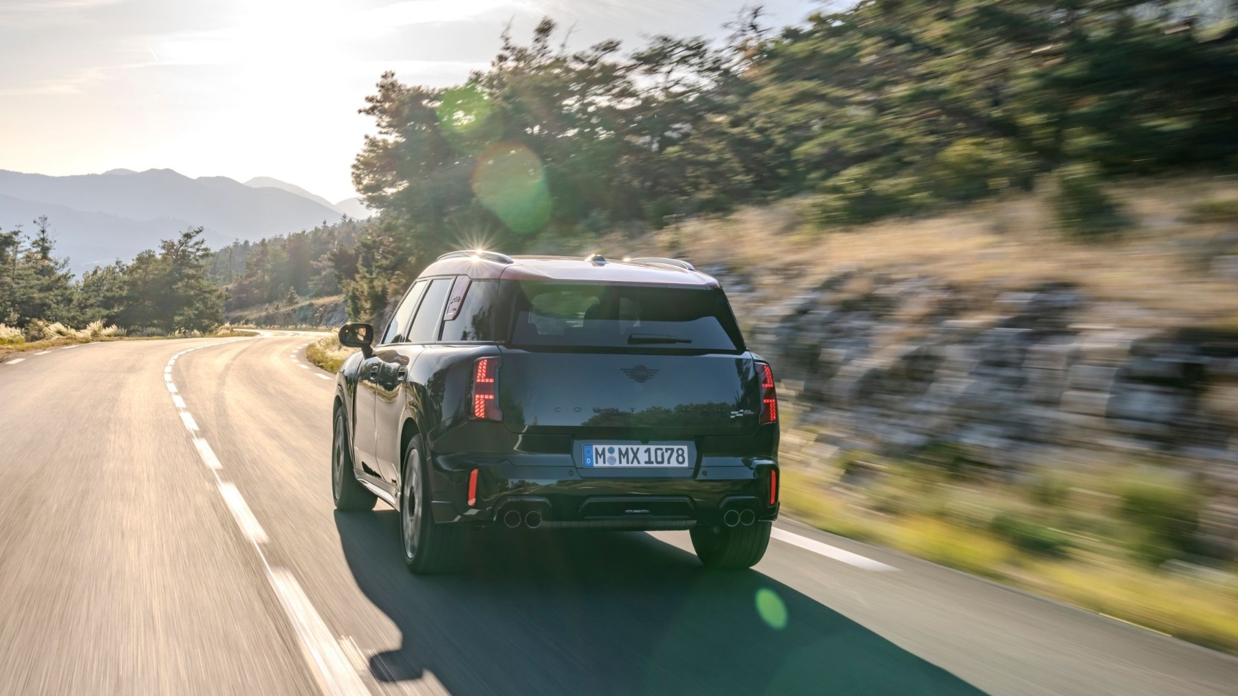 MINI libera a su bestia: así es el nuevo John Cooper Works Countryman