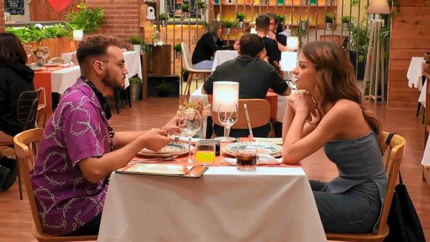 Un soltero de 'First Dates' impacta a su cita: "He sido actor y no de ...