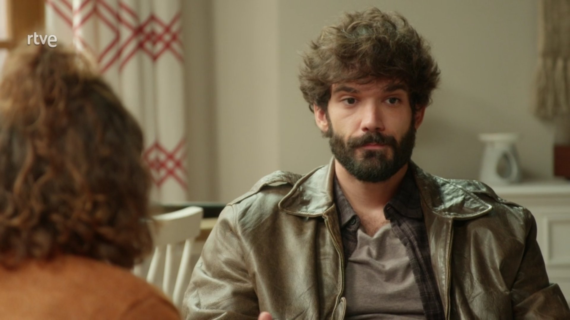 Quién es Oliver Ruano: su edad, su pareja y biografía del actor de 'Eva ...