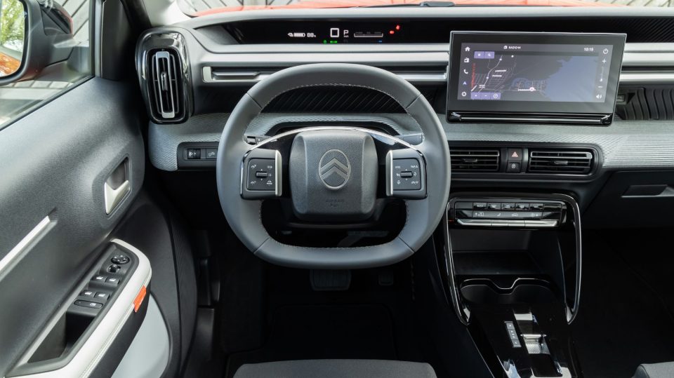 Nuevo Citroën ëC3: al volante del eléctrico del que todos hablan