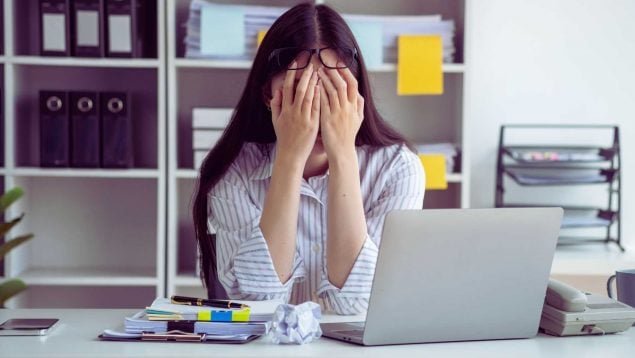 Qué es el 'burnout' o síndrome del trabajador quemado y cómo puedes ...