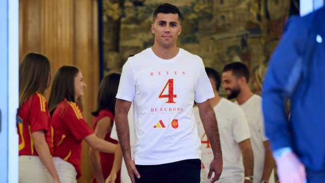 La vida personal de Rodri Hernández: su novia, su lesión, sus padres y los equipos donde ha jugado