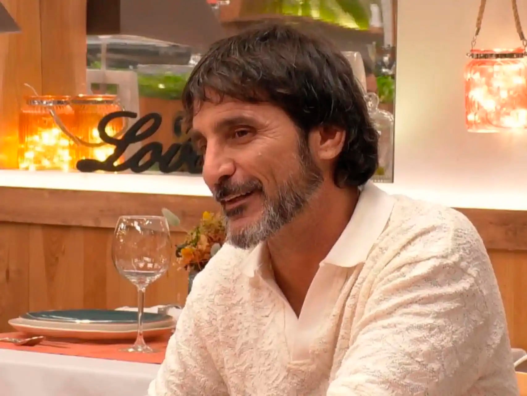 First Dates: una soltera, impactada al descubrir quién era su cita