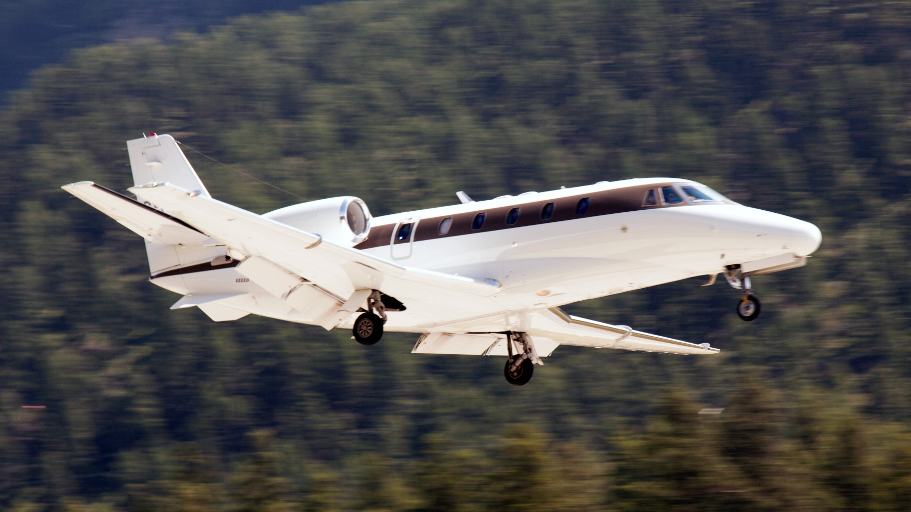 Jets privados y emisiones: los aeropuertos españoles líderes en vuelos