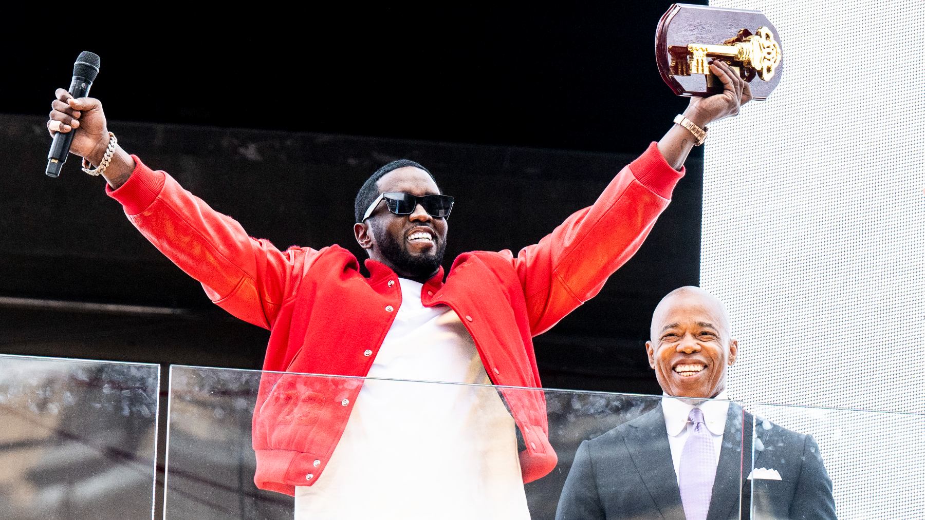 La familia de Tupac señala a Sean Combs como posible culpable de su ...