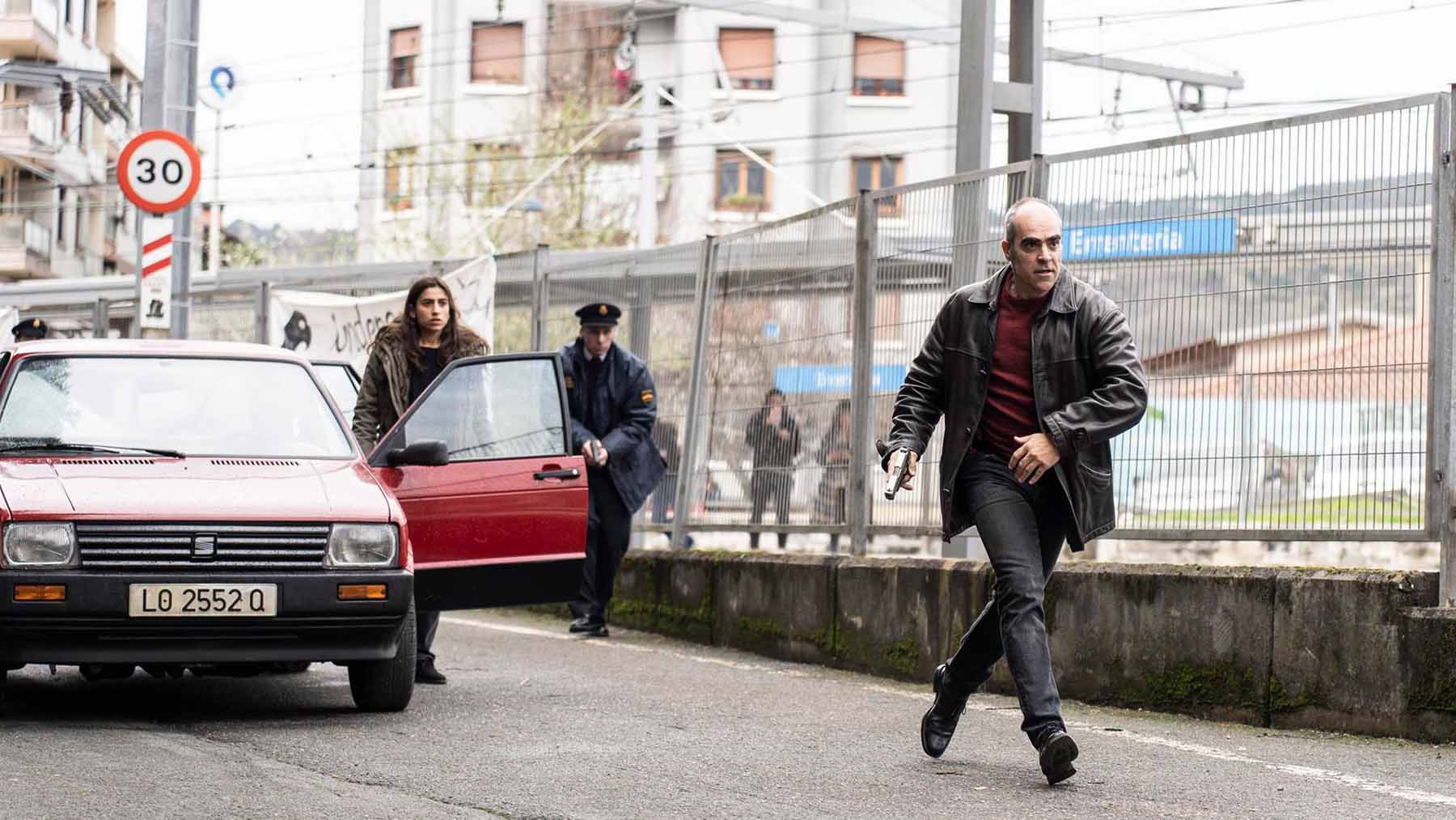 La historia real de una policía infiltrada en ETA: éste es el thriller que acaba de llegar a los ...