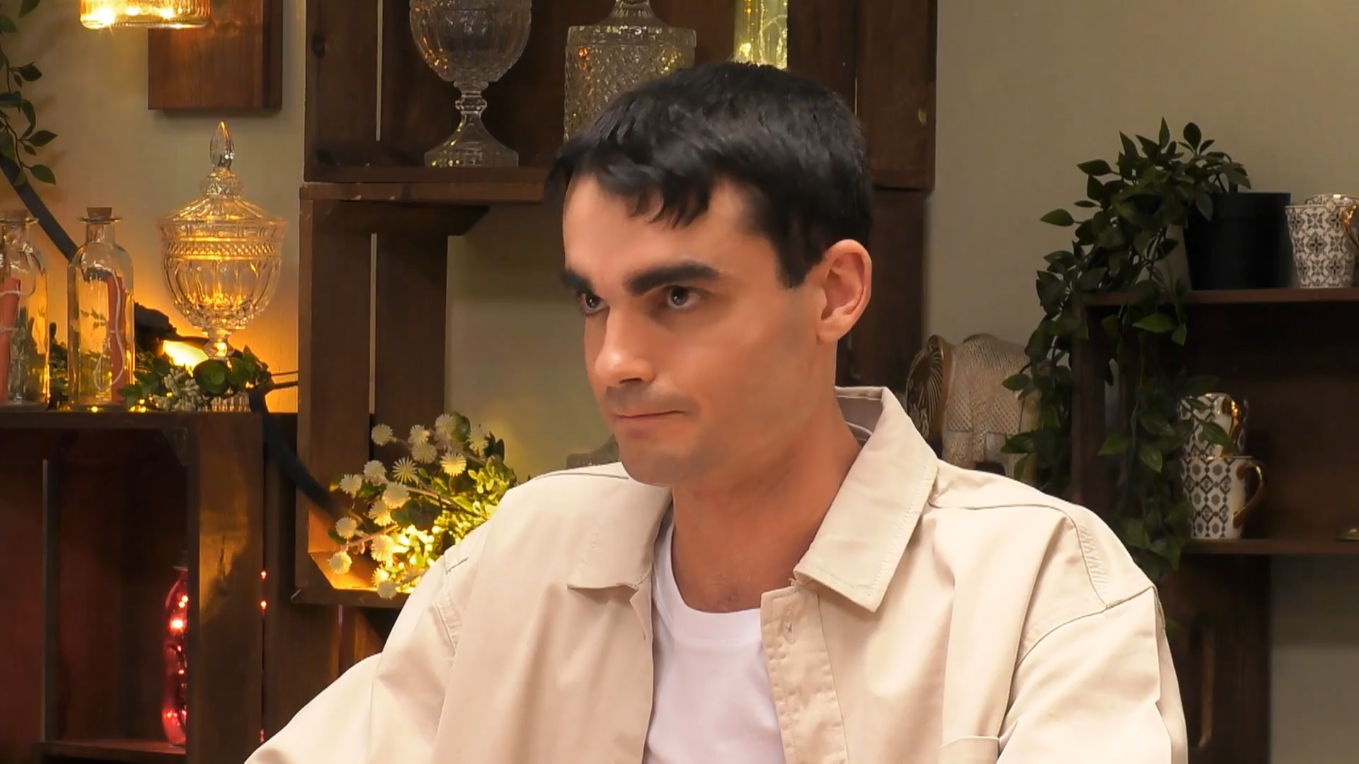 First Dates: una soltera impacta a su cita con una inesperada confesión