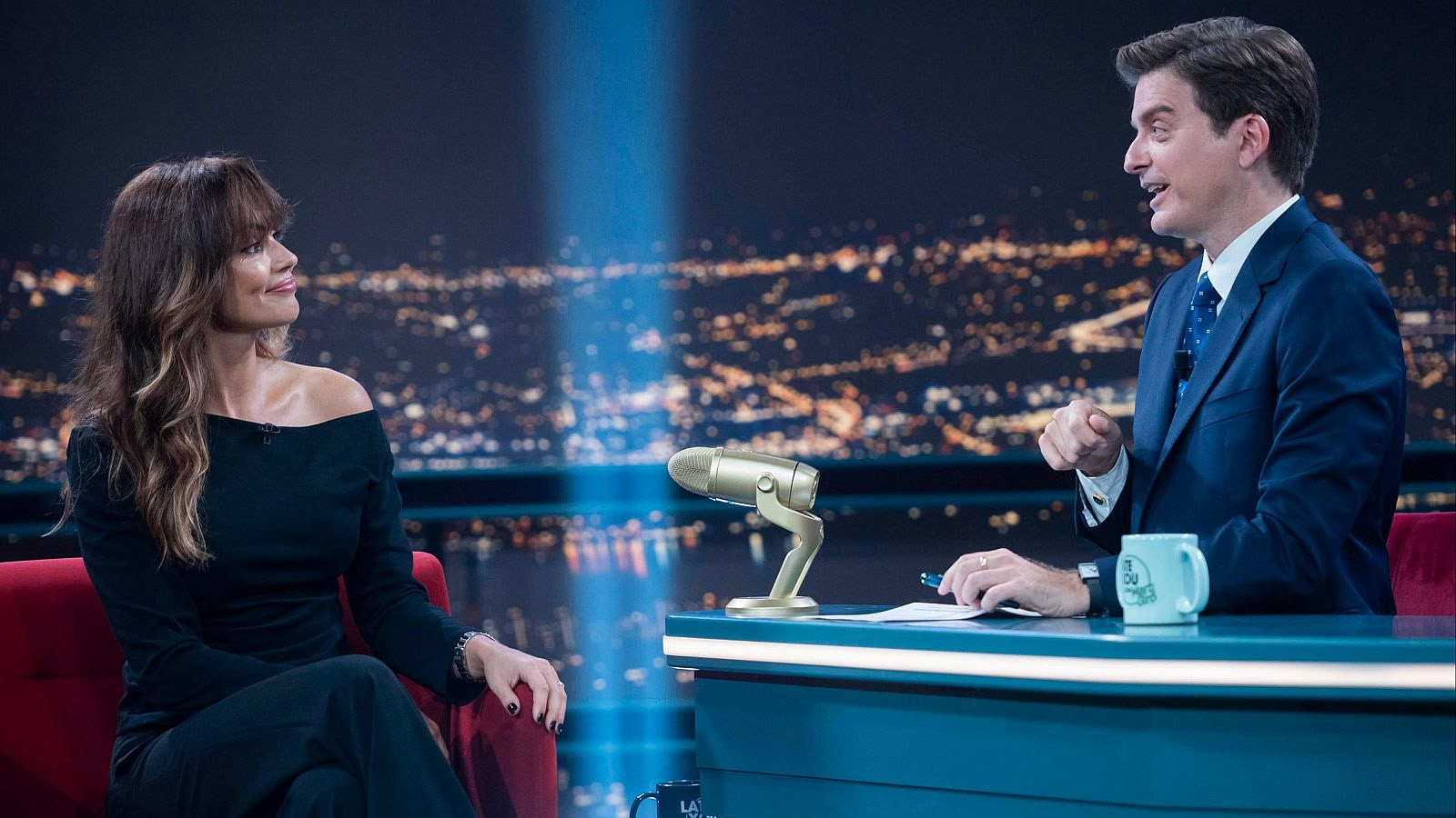 Lara Álvarez desvela en 'Late Xou' su única condición para estar en pareja