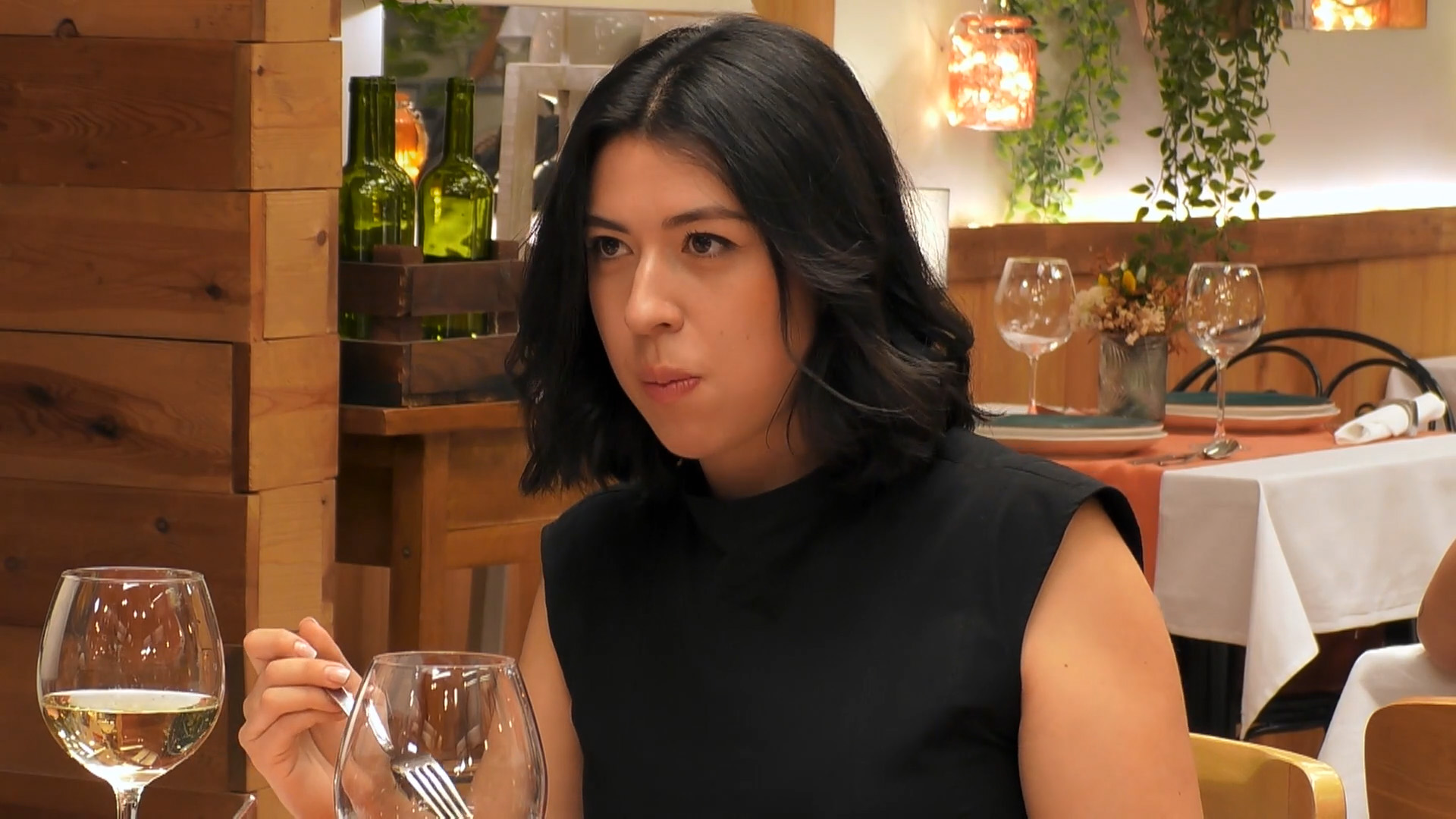 First Dates: un soltero impacta al defender la gastronomía francesa