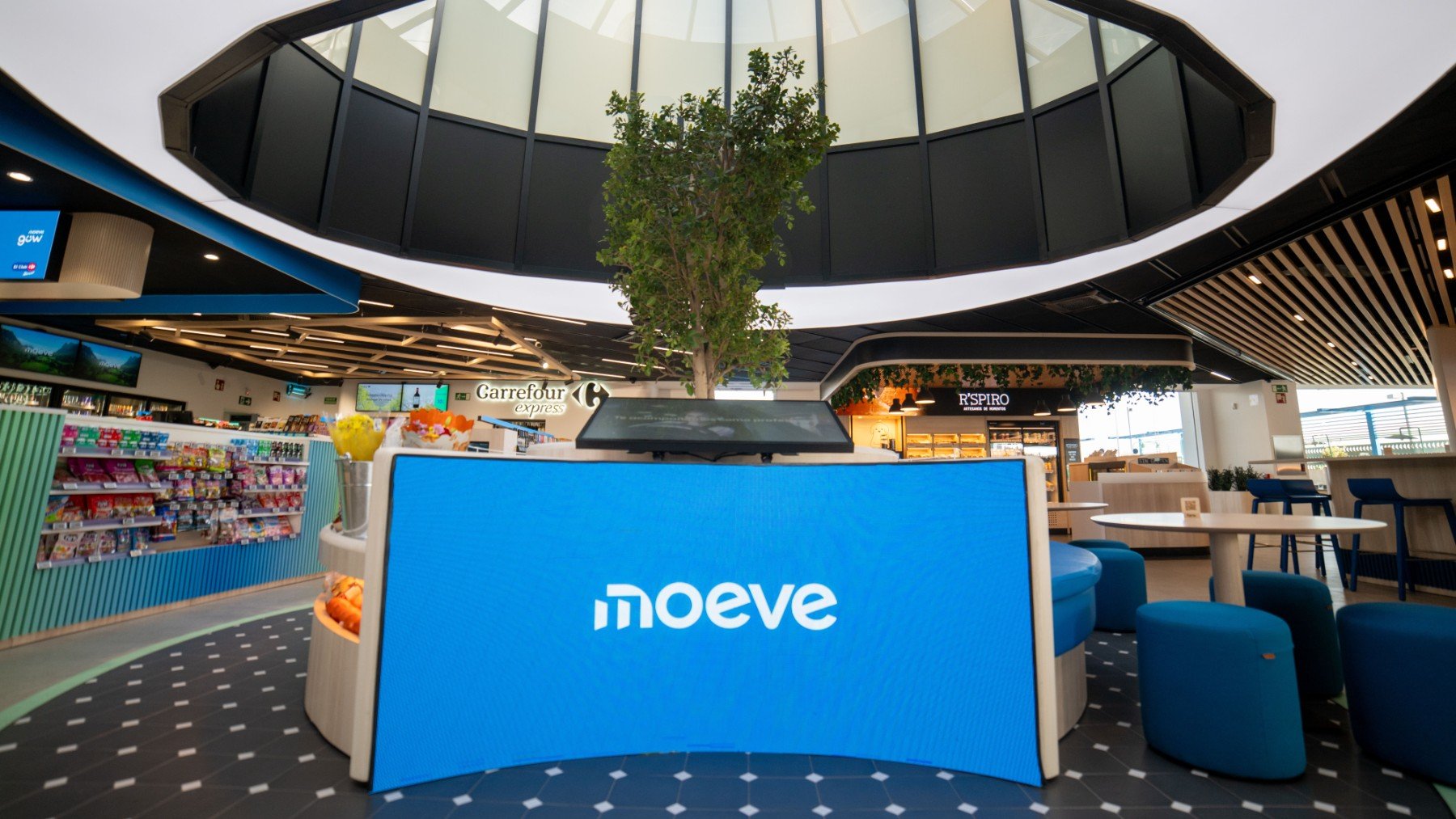 Moeve revoluciona el concepto de las estaciones de servicio