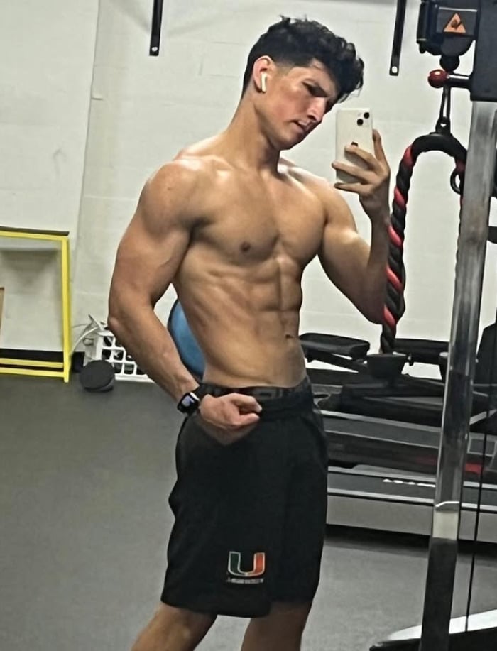 Quién es Danny Ramirez y por qué es conocido: su edad, su pareja, sus ...