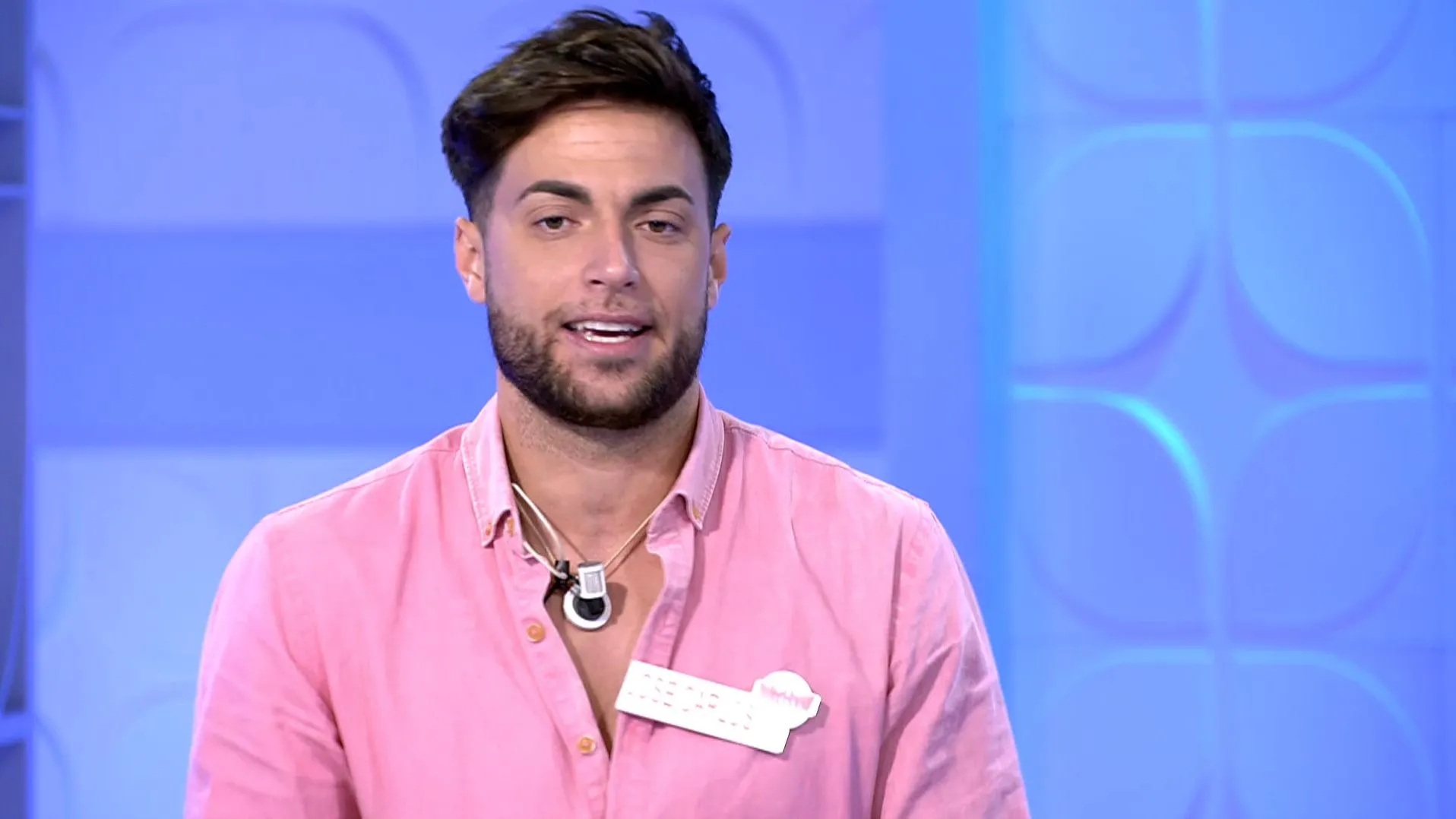 Montoya: el pasado del participante de La isla de las tentaciones en tv