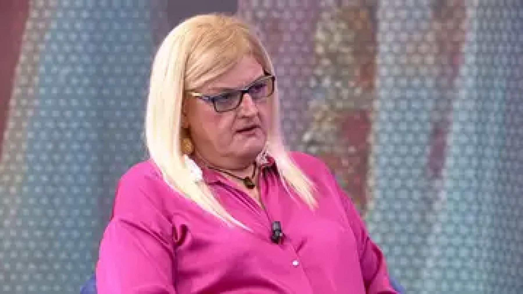 Un invitado impacta a Sonsoles Ónega: "Soy hetero pero me gusta vertir ...