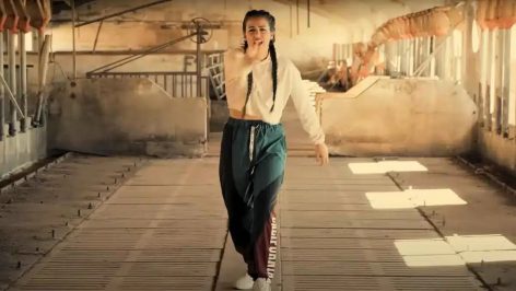 Quién es Isabel Aaiún: su edad, su pareja y su éxito con Potra Salvaje