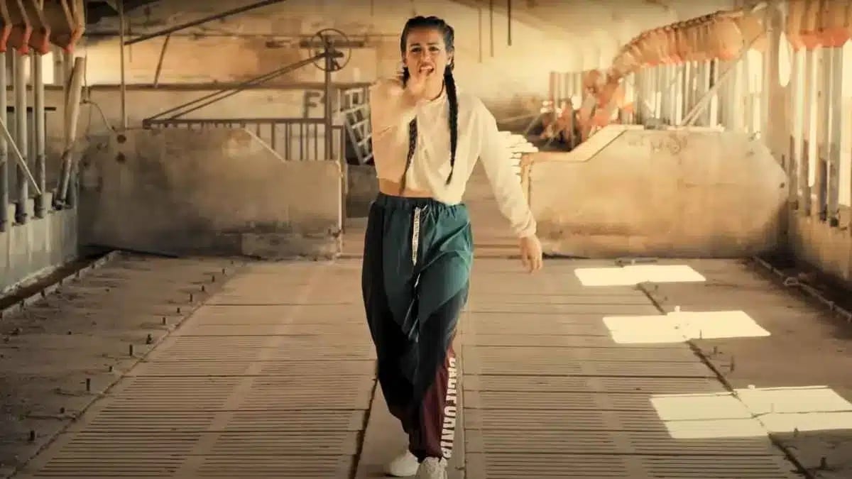 Quién es Isabel Aaiún: su edad, su pareja y su éxito con Potra Salvaje