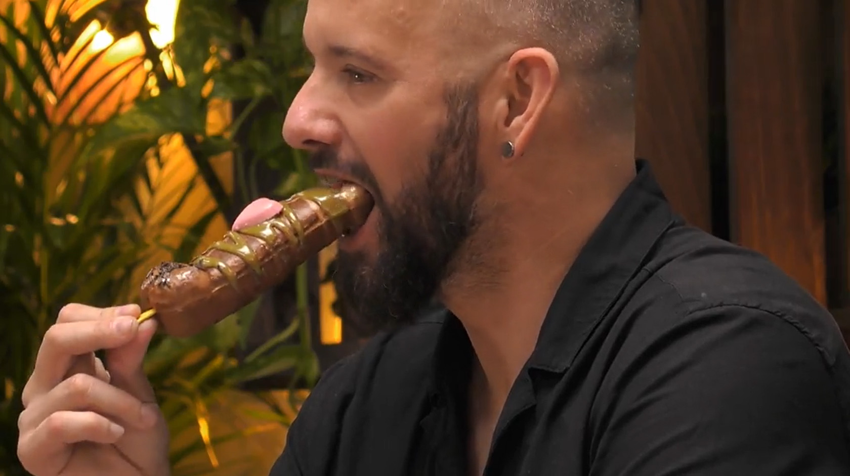 First Dates: un soltero, descolocado ante el regalo sexual de su cita