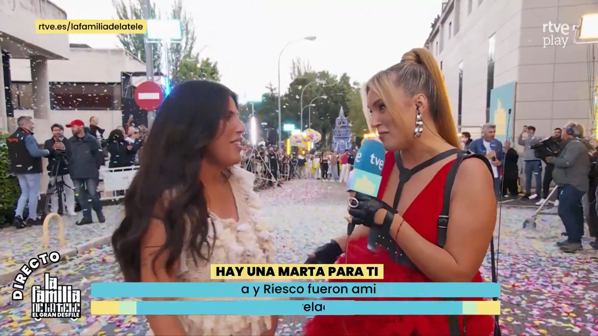 Isa Pantoja lanza un dardo a Telecinco en su estreno en La familia de ...